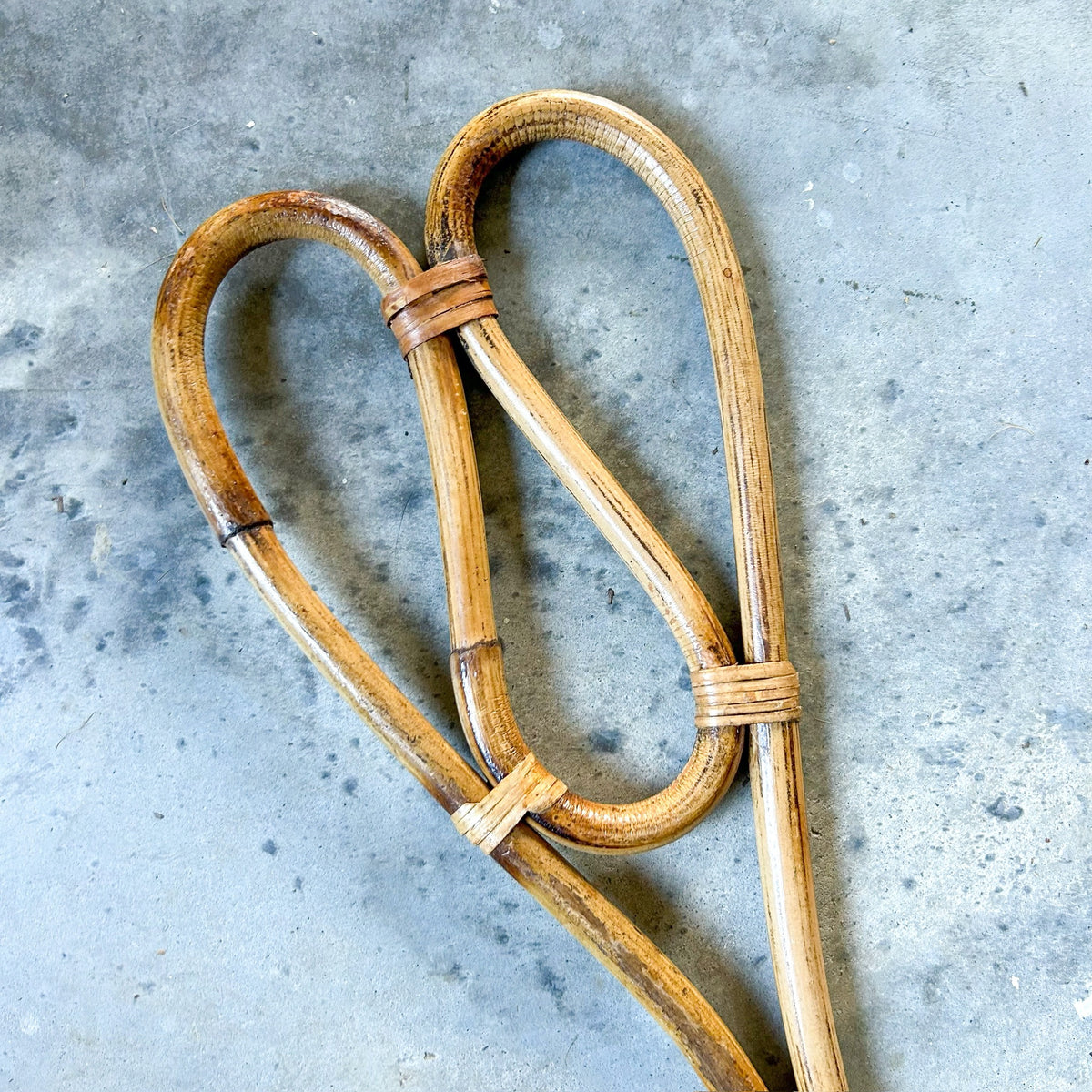CANE RUG BEATER