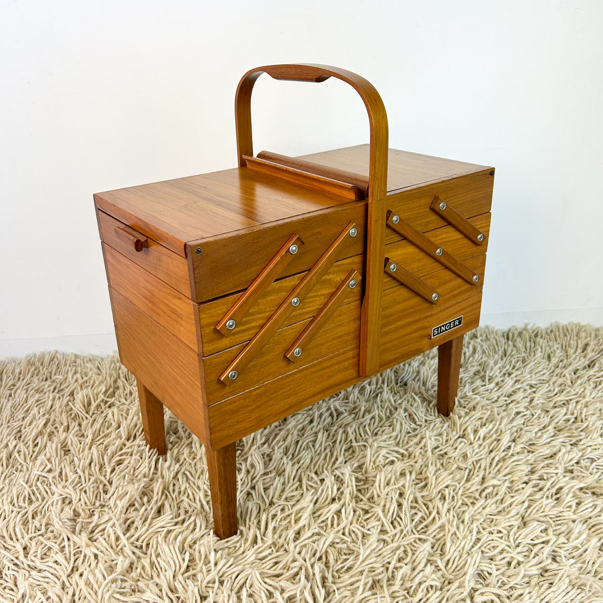 SINGER SEWING BOX