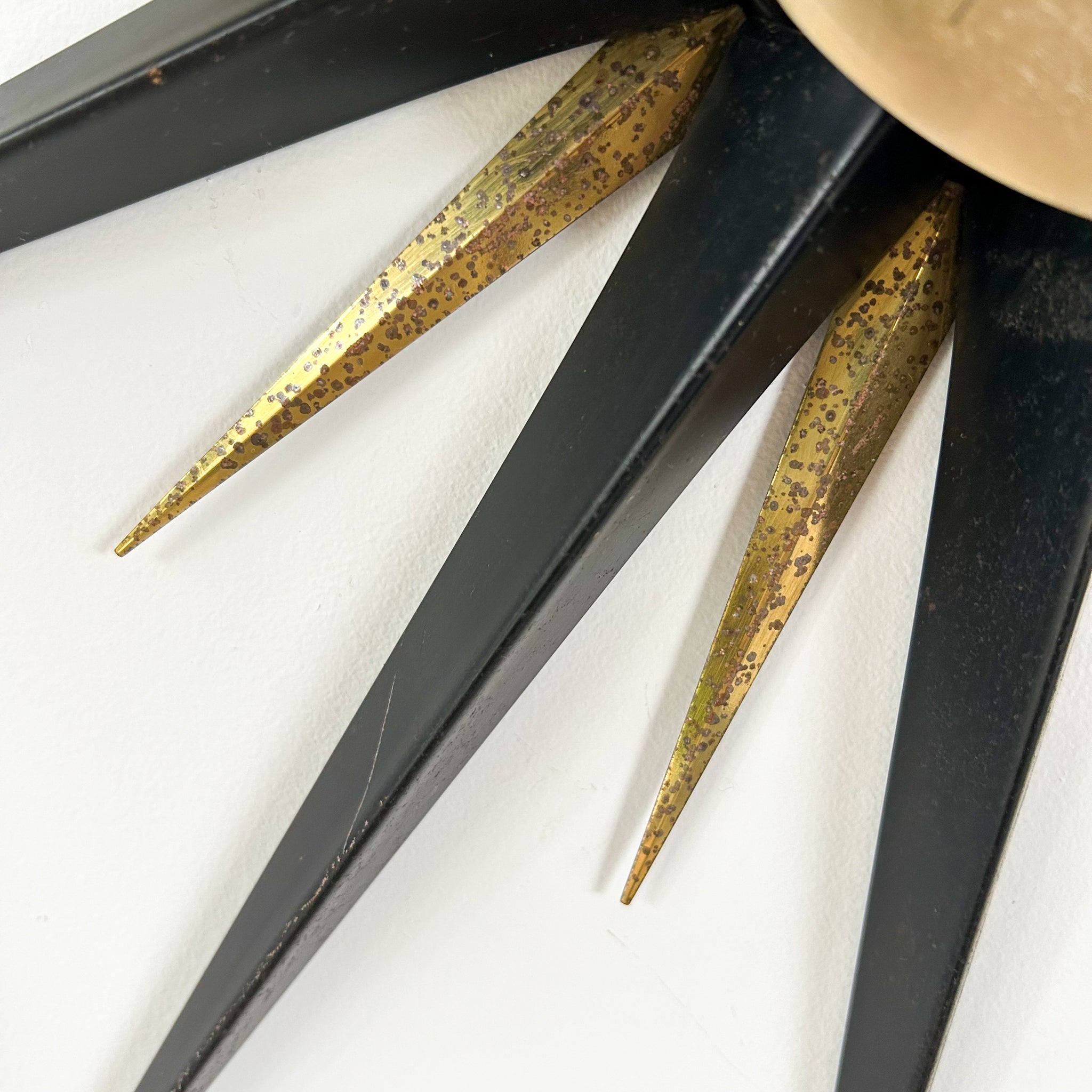 MID CENTURY STARBURST CLOCK