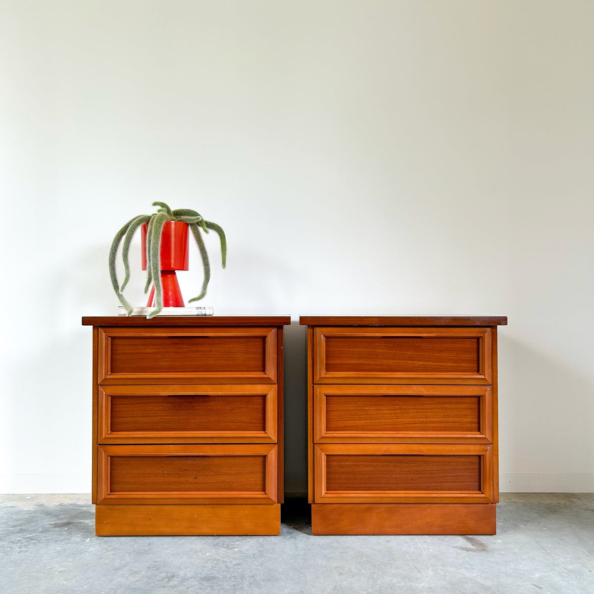 BELVEDERE BEDSIDE DRAWERS