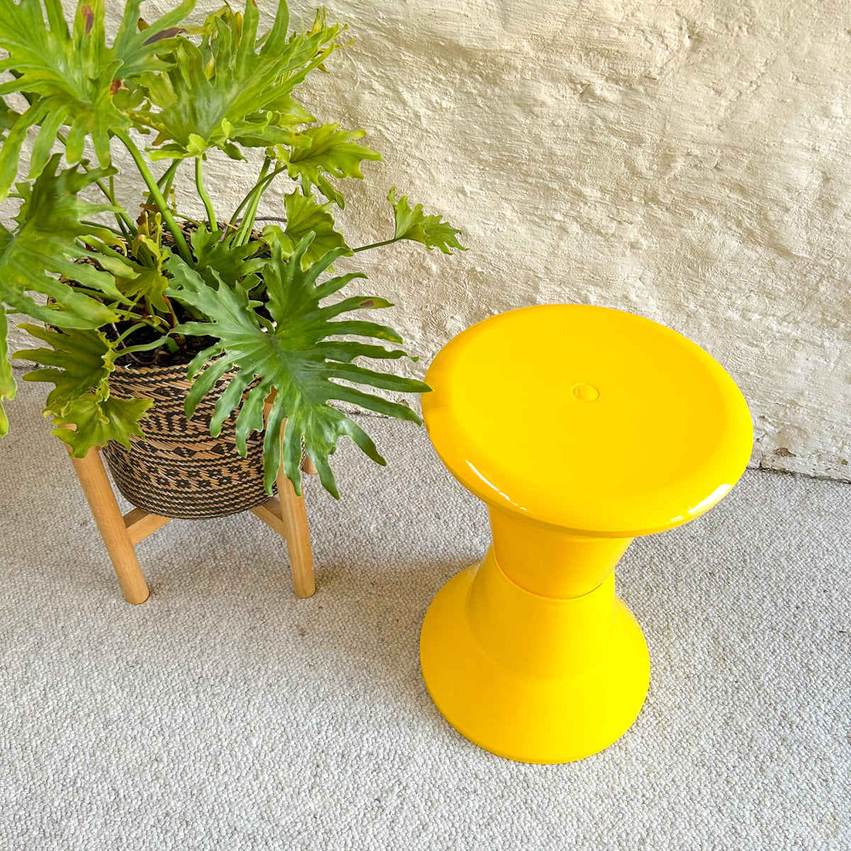 CAROMA ARCADE STOOL