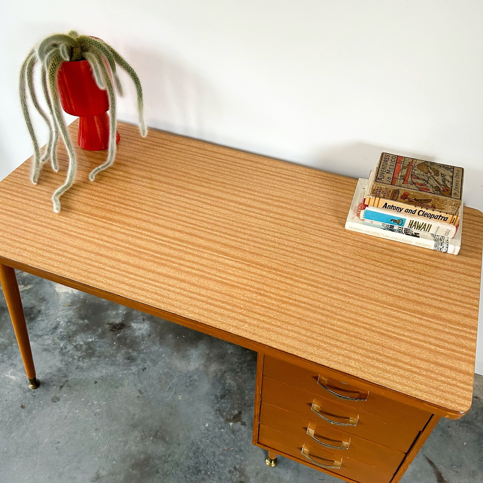 DESK WITH DRAWERS