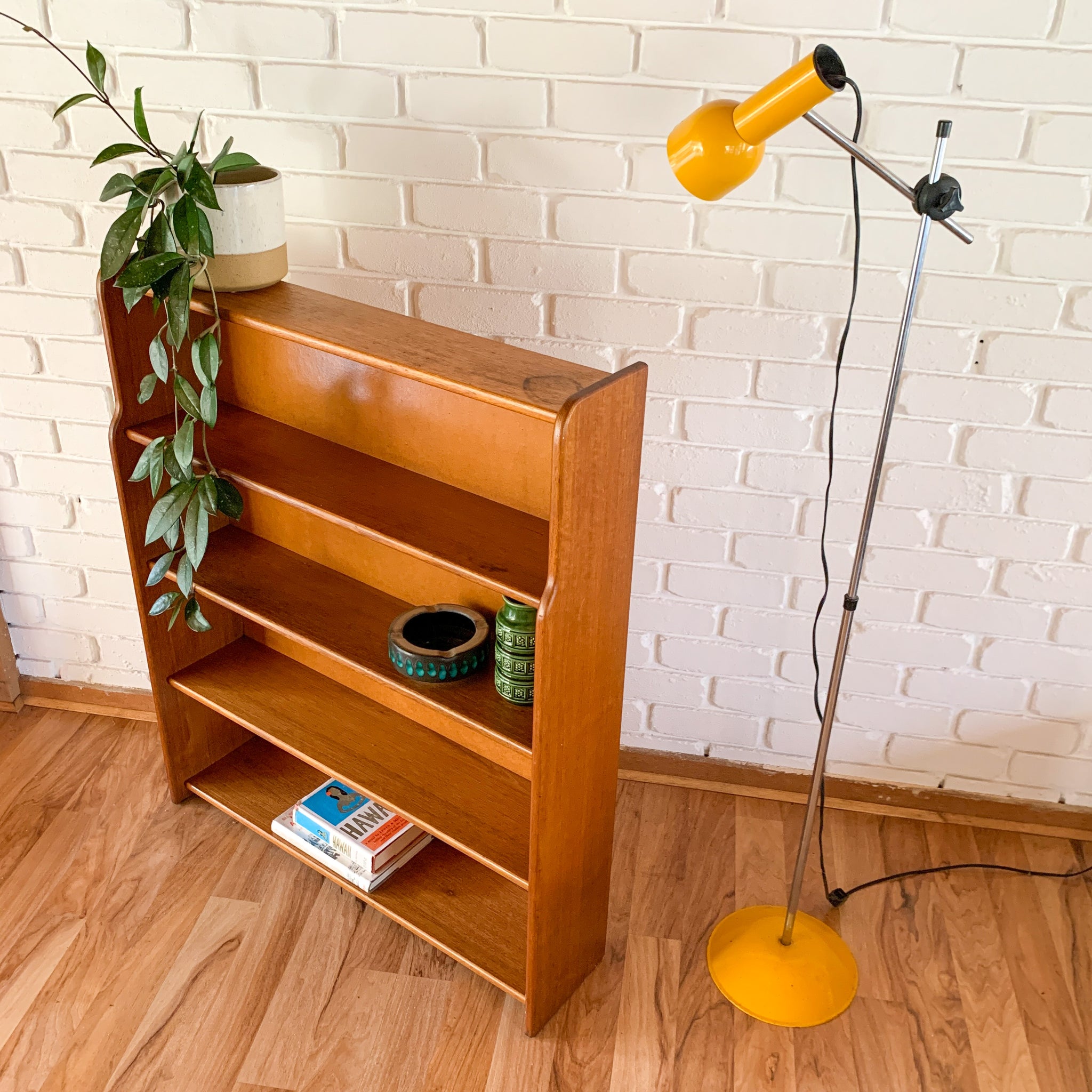 WATERFALL BOOKCASE
