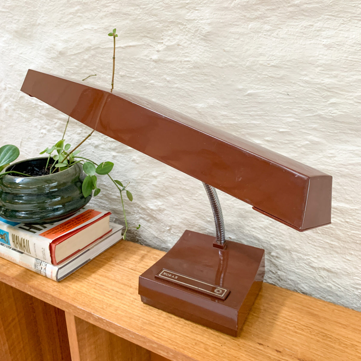 NORAX DESK LAMP