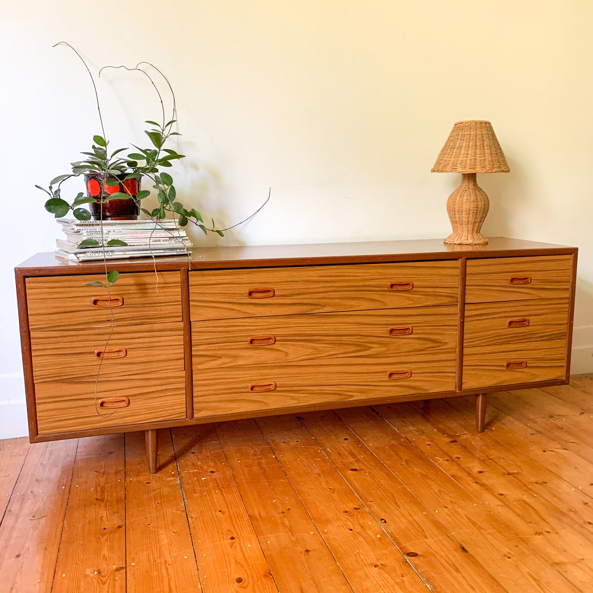 ALROB SIDEBOARD DRAWERS