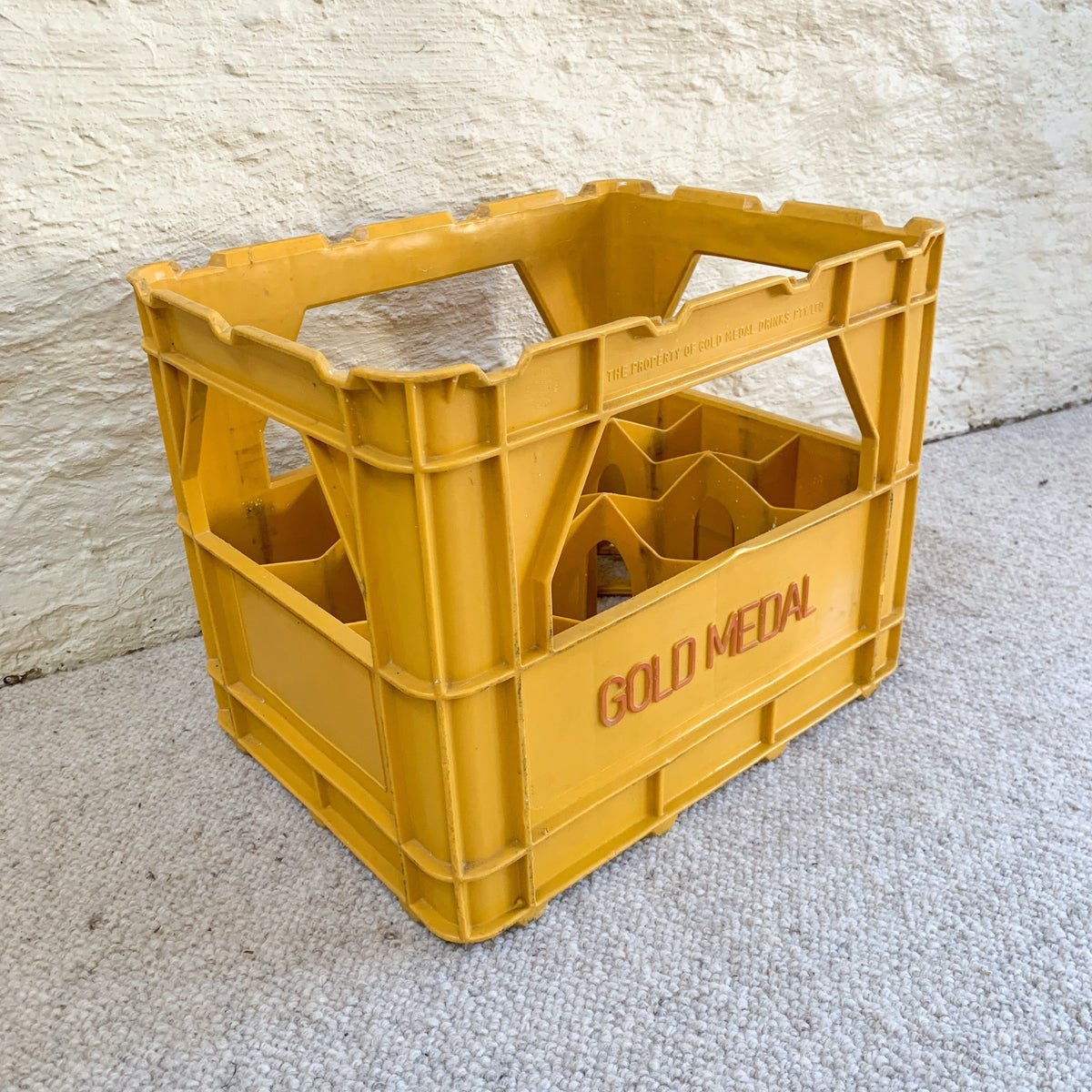 GOLD MEDAL DRINKS CRATE