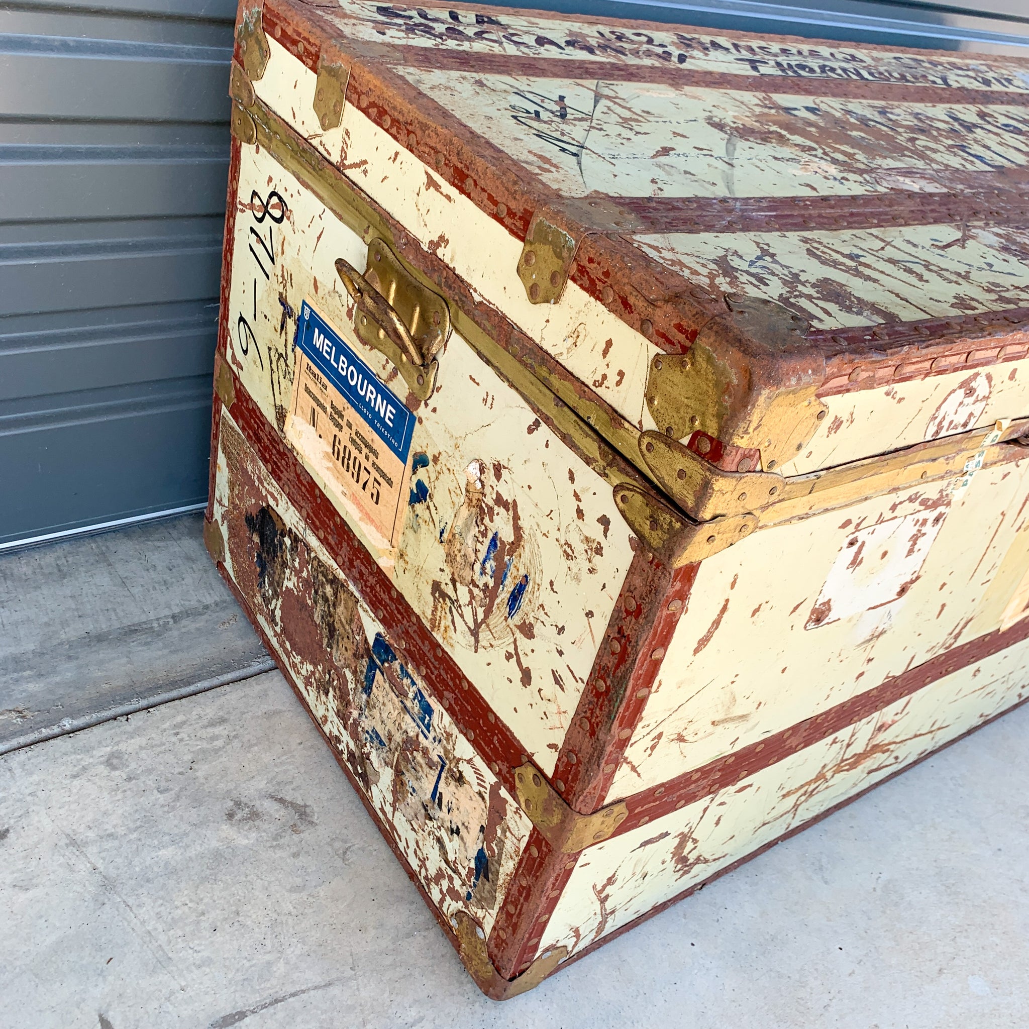 TRAVEL TRUNK 4