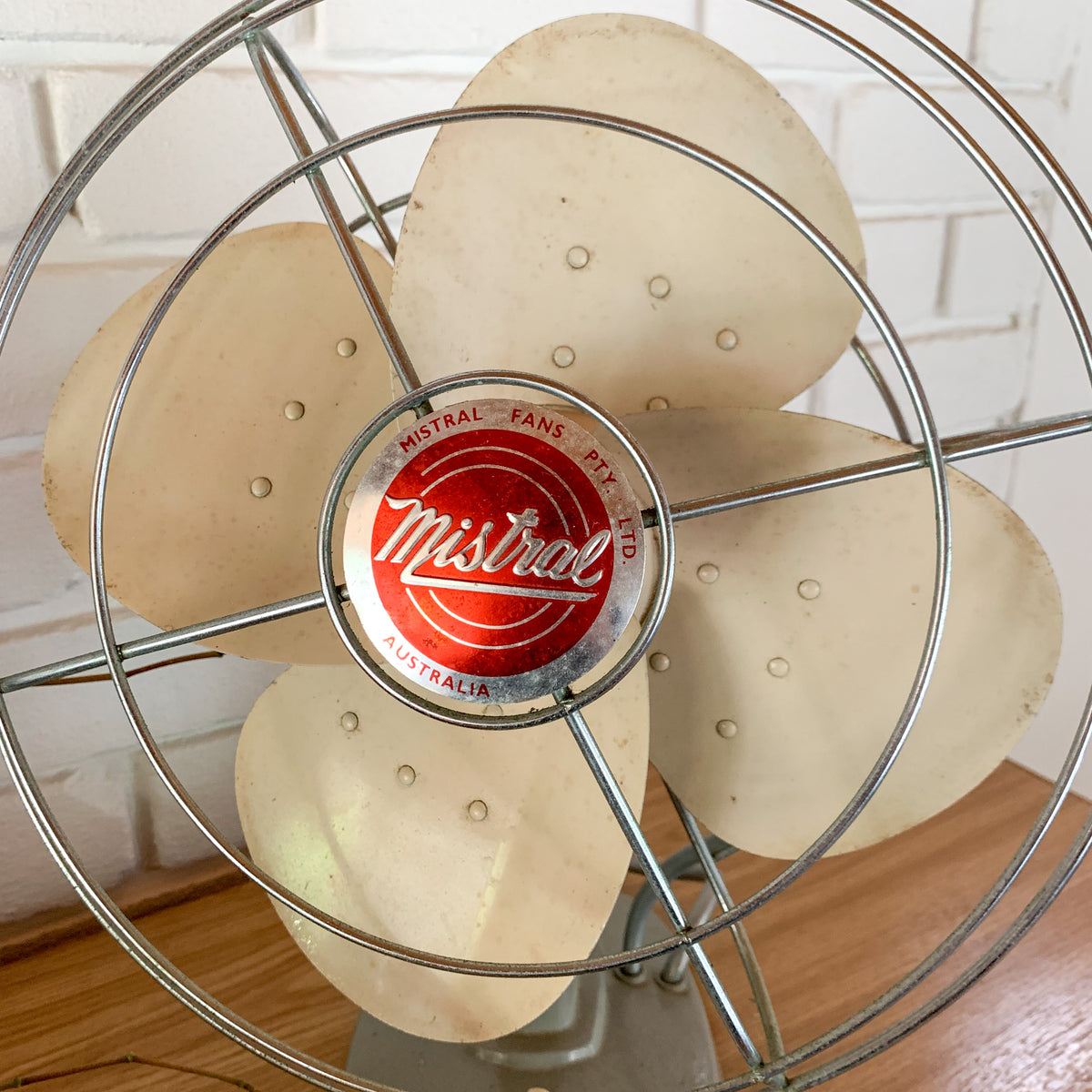 MISTRAL FAN