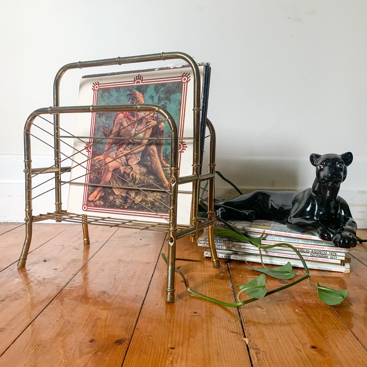 BRASS VINYL/MAGAZINE RACK