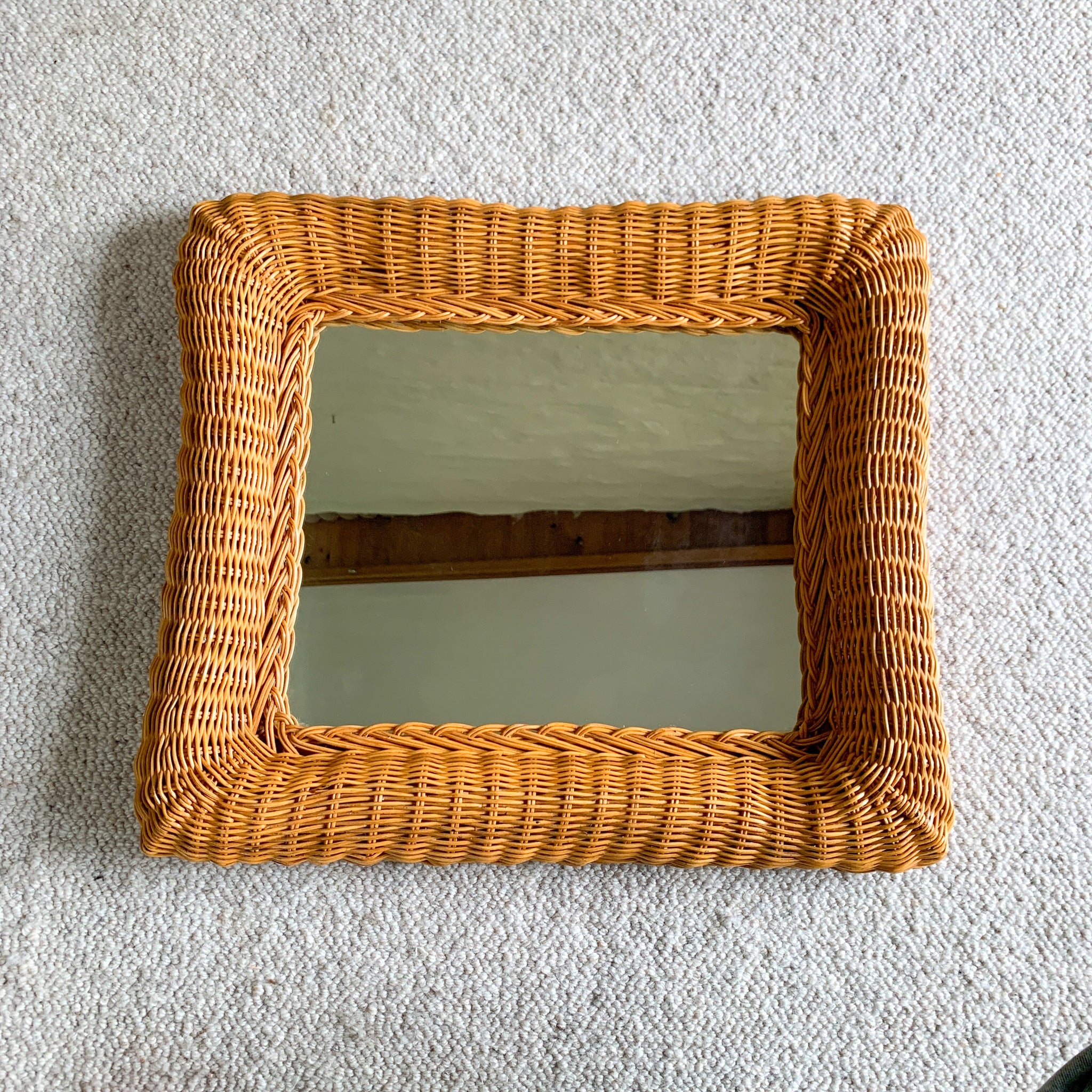 WICKER WALL MIRROR