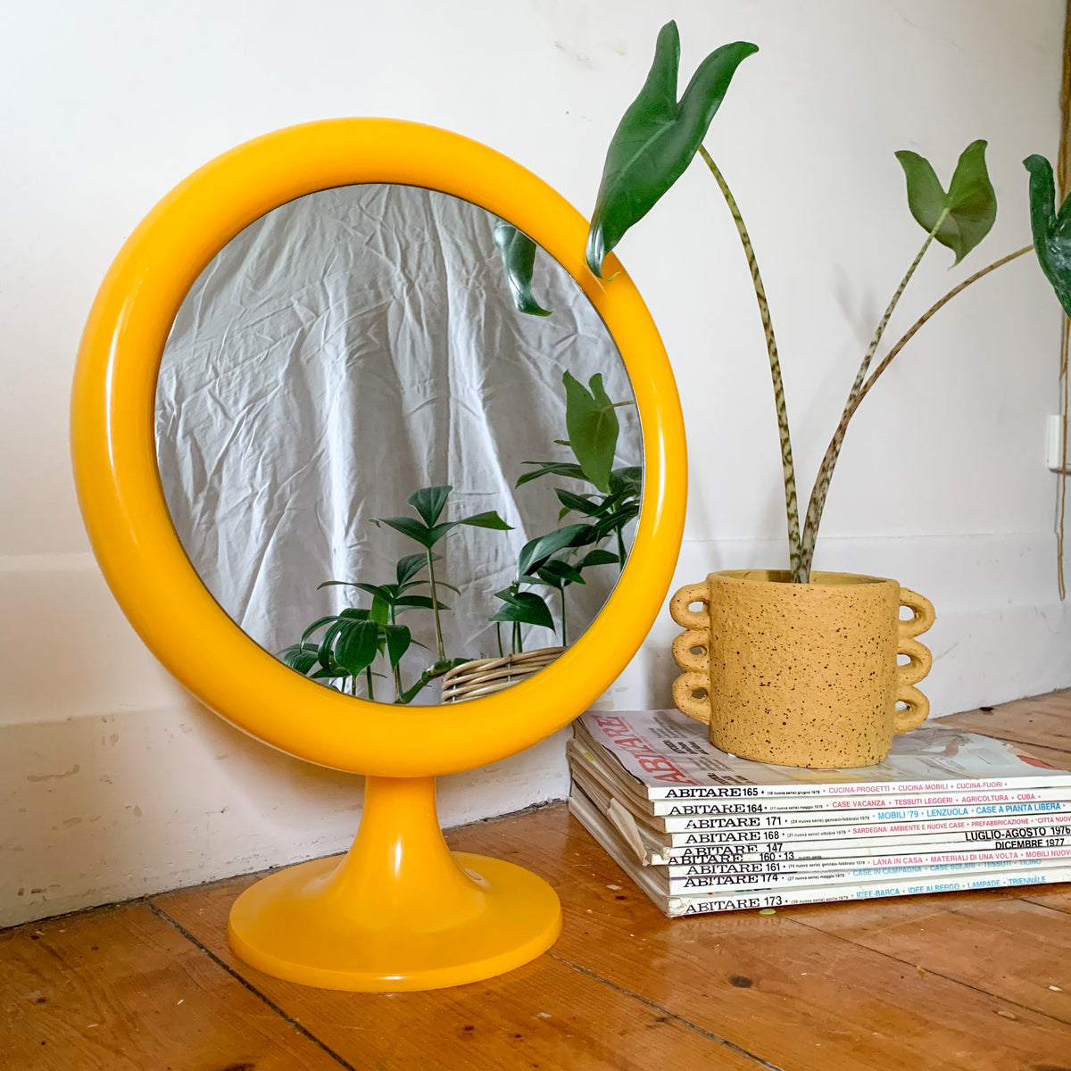 YELLOW VANITY MIRROR